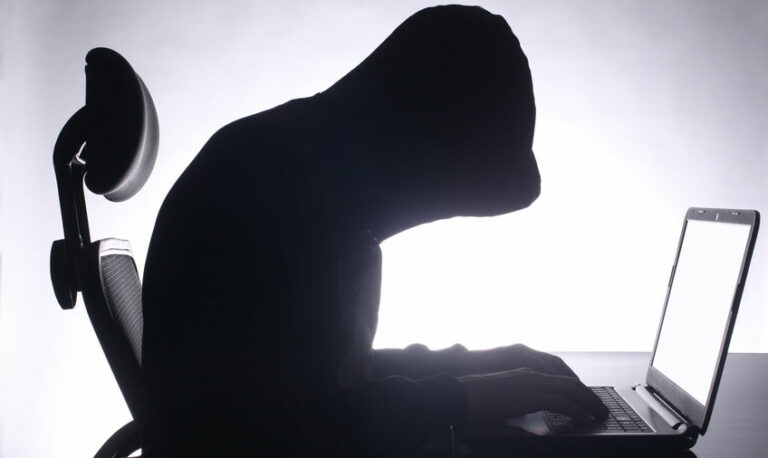 The first computer virus Creeper - History - speaking-easy.com